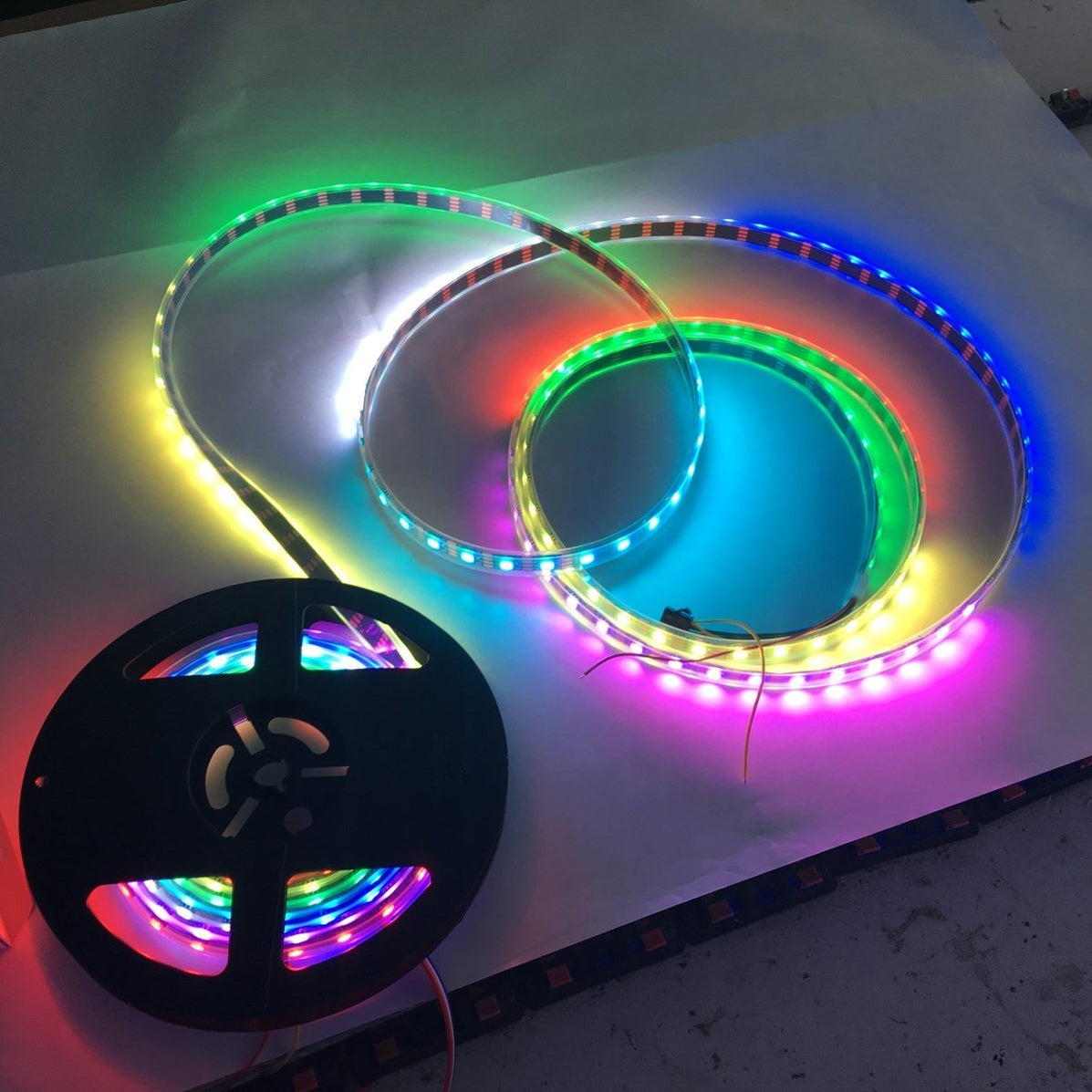 Rainbow Wave ® RGBIC LED Strip — Overrask.no
